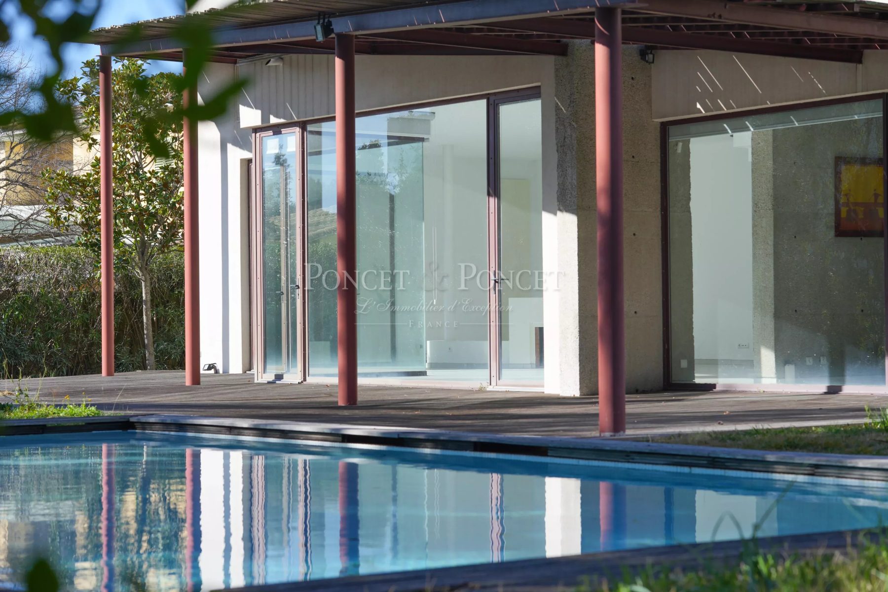 SUBLIME CONTEMPORAINE DE 240M2 À MONTPELLIER - Poncet & Poncet ...