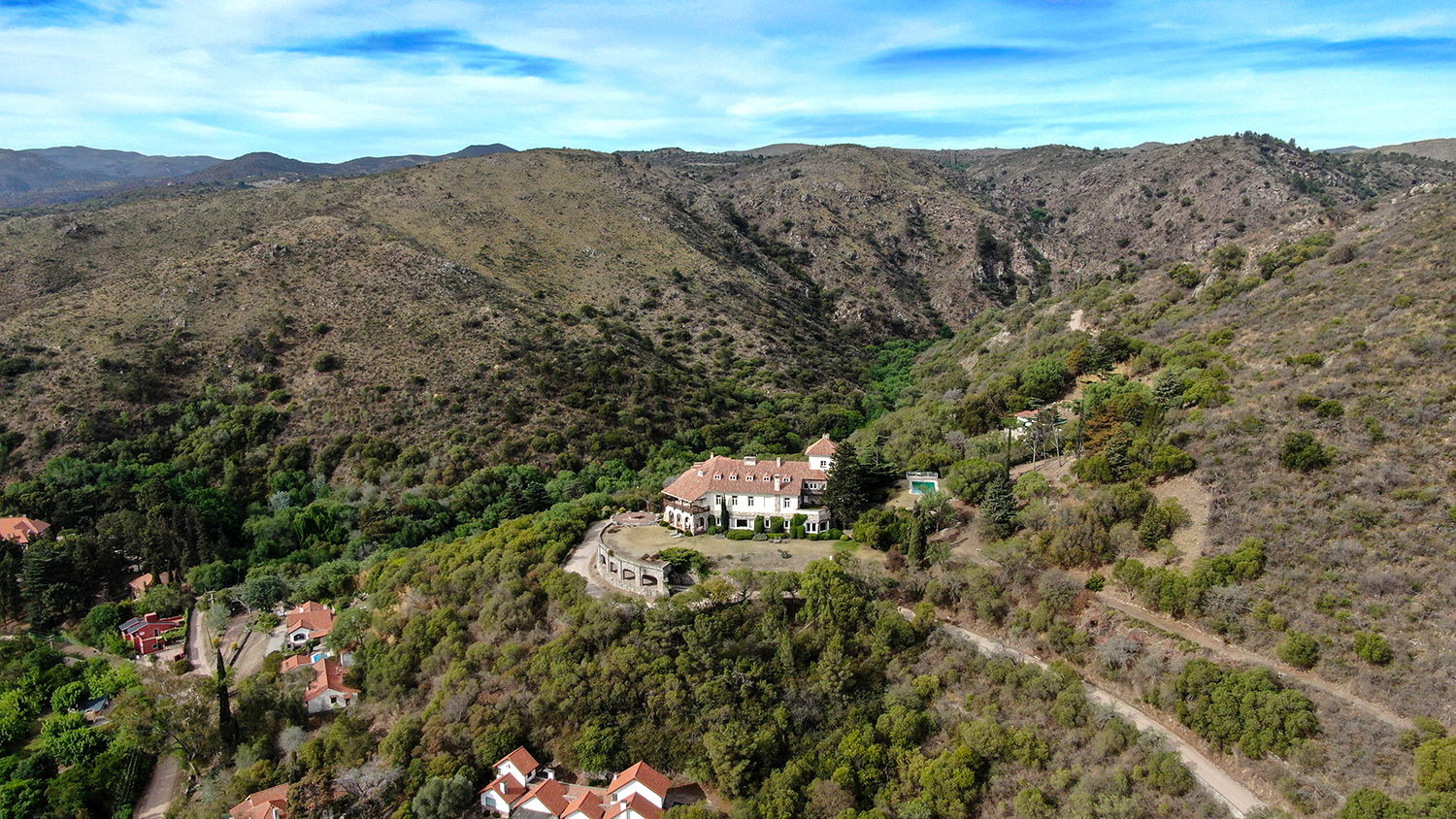 MANDL CASTLE, a home full of history and art de vivre. - Poncet ...